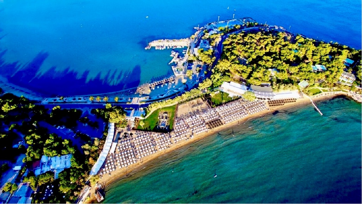 Crete Property Market: Scale Micro-Markets & Long-Term